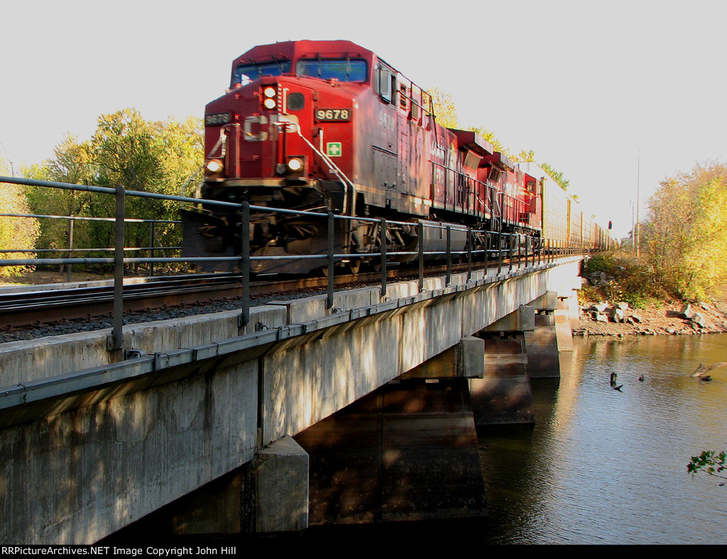 111009036 Westbound CP on River Sub. crossing Vermillion River near Blackbird West